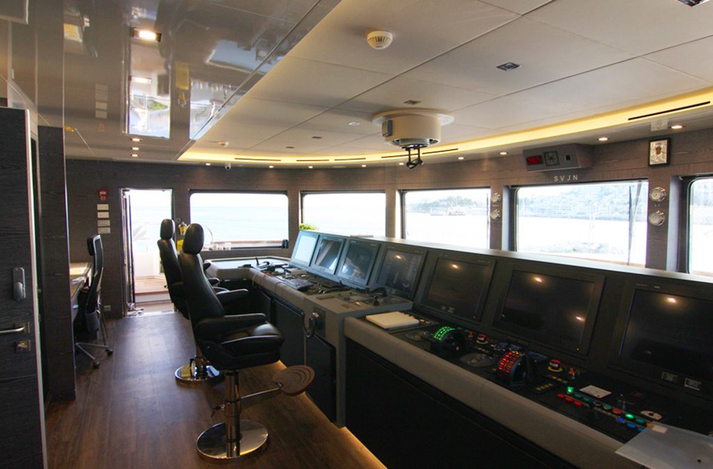 Station Image Gallery – Luxury Yacht Browser | by CHARTERWORLD ...